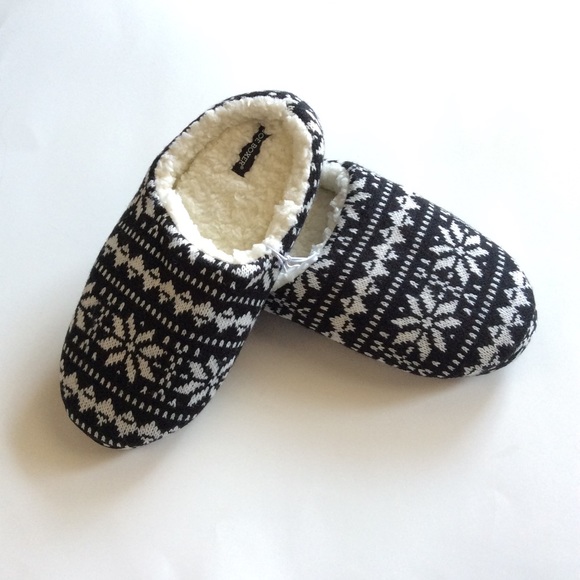 Joe Boxer | Shoes | House Slippers Unisex Blackwhite Print | Poshmark